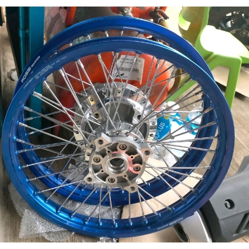 Pcx 150 ring v rossi Rims uk140/140x17 | Shopee Philippines