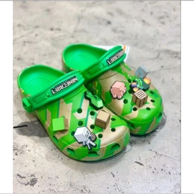 Minecraft children's Crocs sandals / Children's Crocs Minecraft Clog ...