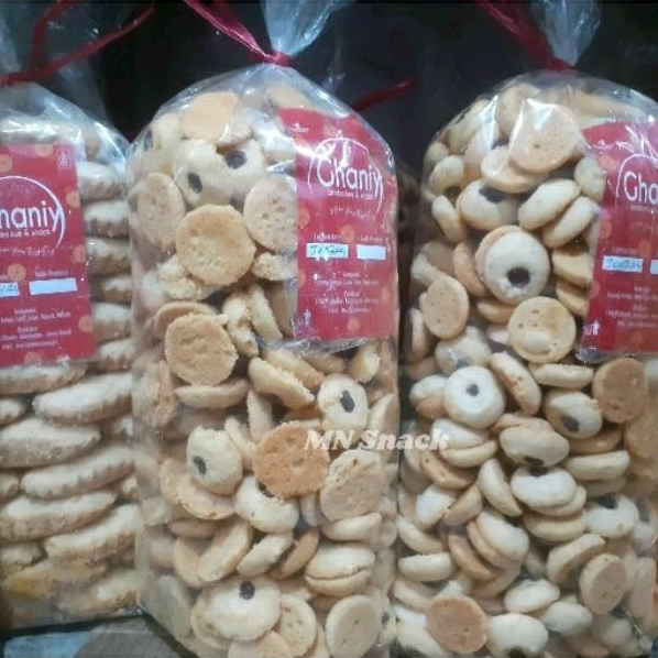 MATA Crispy Dry Cakes,/ Beef Eyes,/ Dry Cakes, Button Cakes, 1 Kg ...