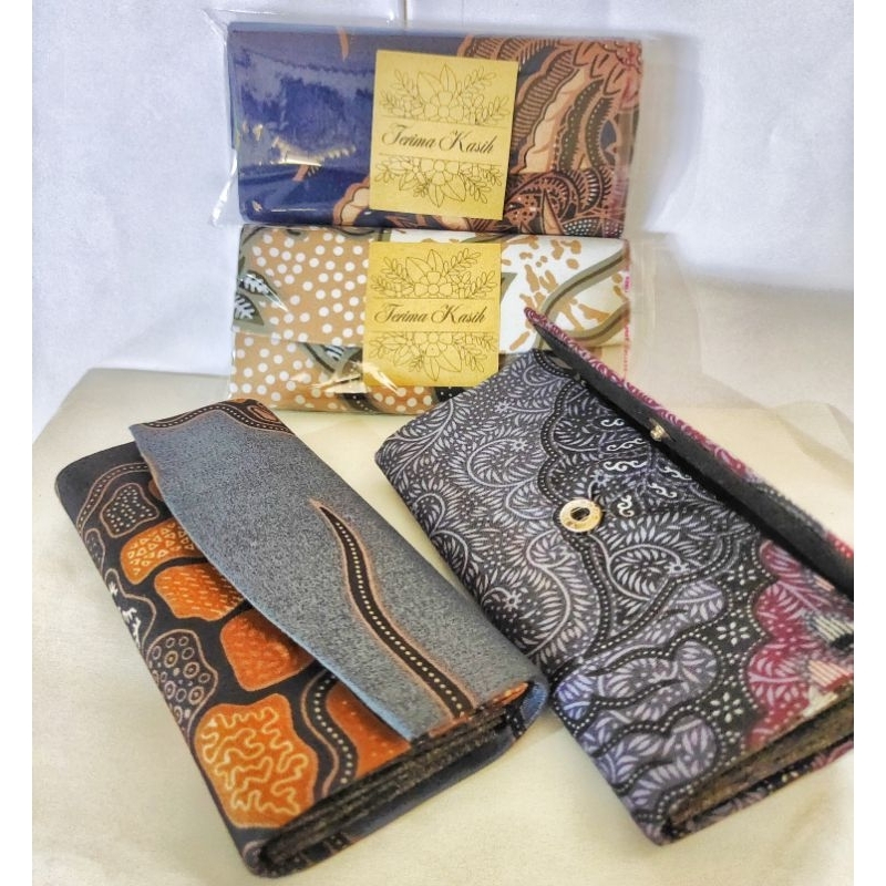 50pcs Folding Batik Wallet Souvenirs ±15x9cm Wallet Clips Without ...