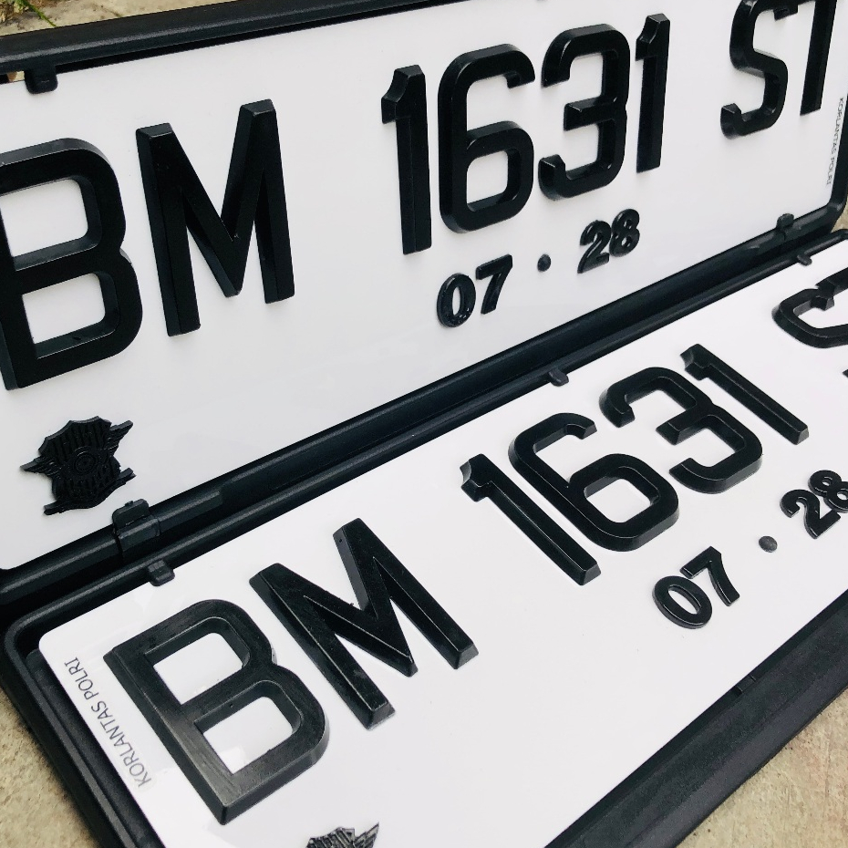 Car Number Plate FONT SINGAPORE NEW FREE COVER Name And EMBLEM Embossed ...