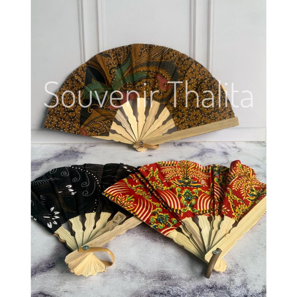 KAYU Contains 100 Pcs Batik Wooden Fan Souvenirs Wedding Gifts Unique ...