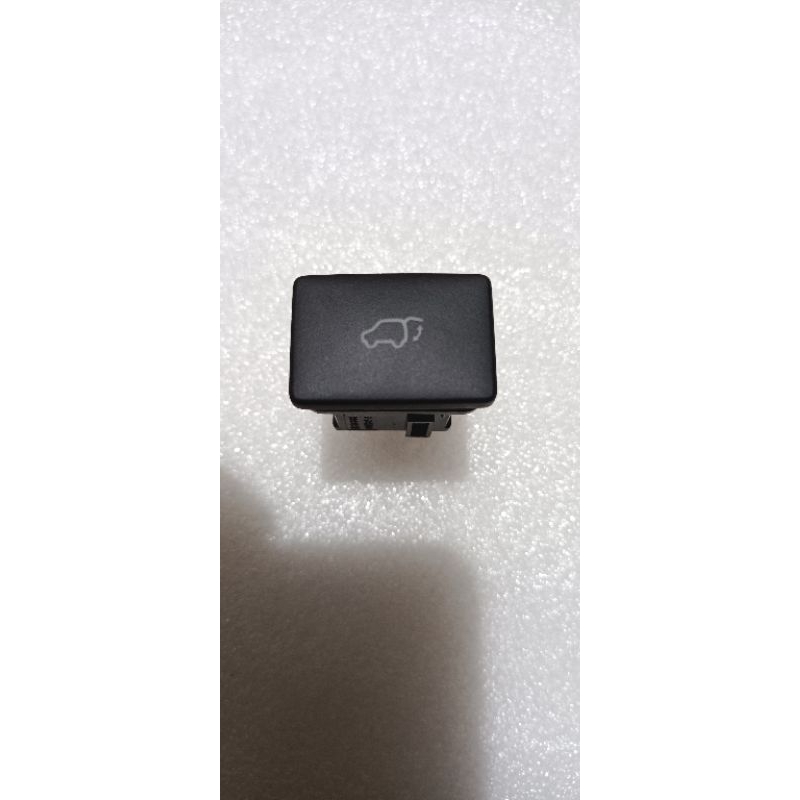 TOMBOL Toyota fortuner facelift Rear Trunk Button switch | Shopee ...