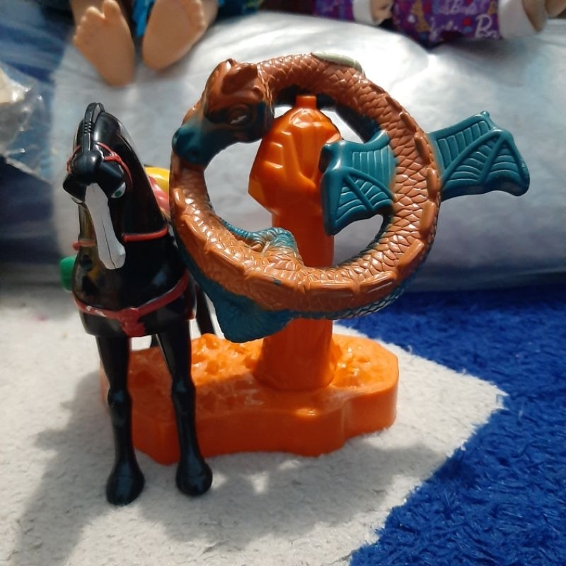 Toys / figure collection mcd vintage flying dragon 1997 & horse disney ...