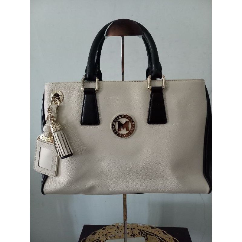 HITAM PUTIH Metrocity Handbag and sling bag in black and white ...