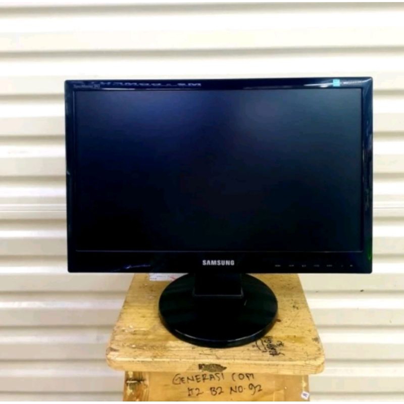 Samsung 19 inch LCD monitor is smooth and guaranteed | Shopee Philippines