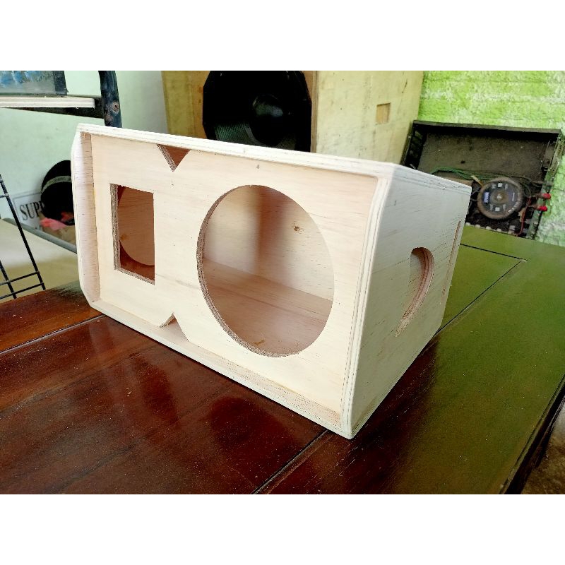 Handsome single line array 6in sepiker Box, smooth 9mm material ...