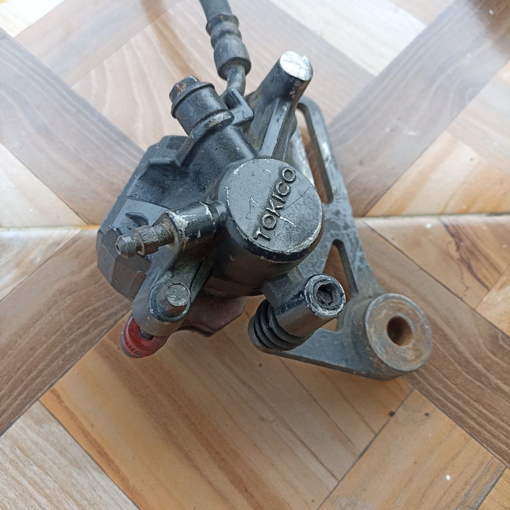 Original rear disc brake caliper tokico Suzuki Satria fu 150 fi Satria ...