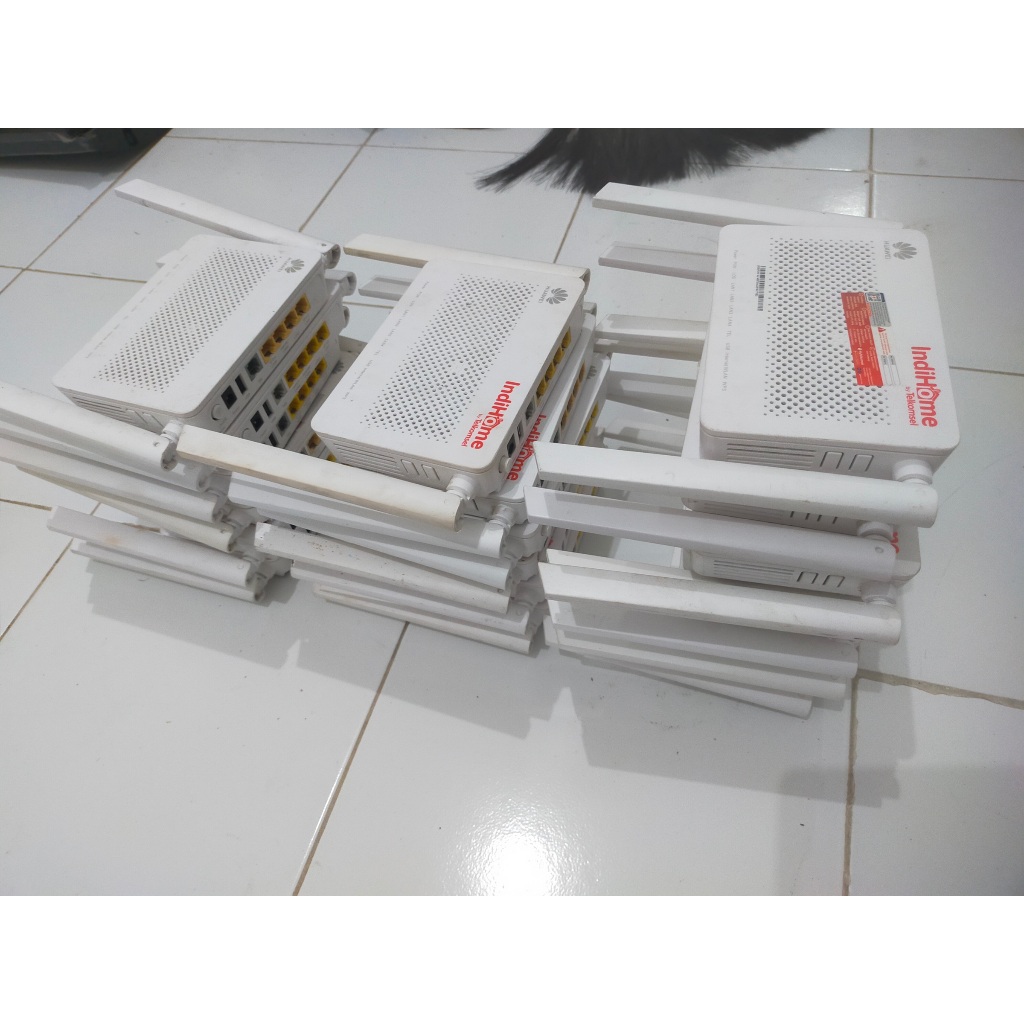 HUAWEI 5V5 Router (HG8145V5) Blue Port + Normal Adapter | Shopee ...