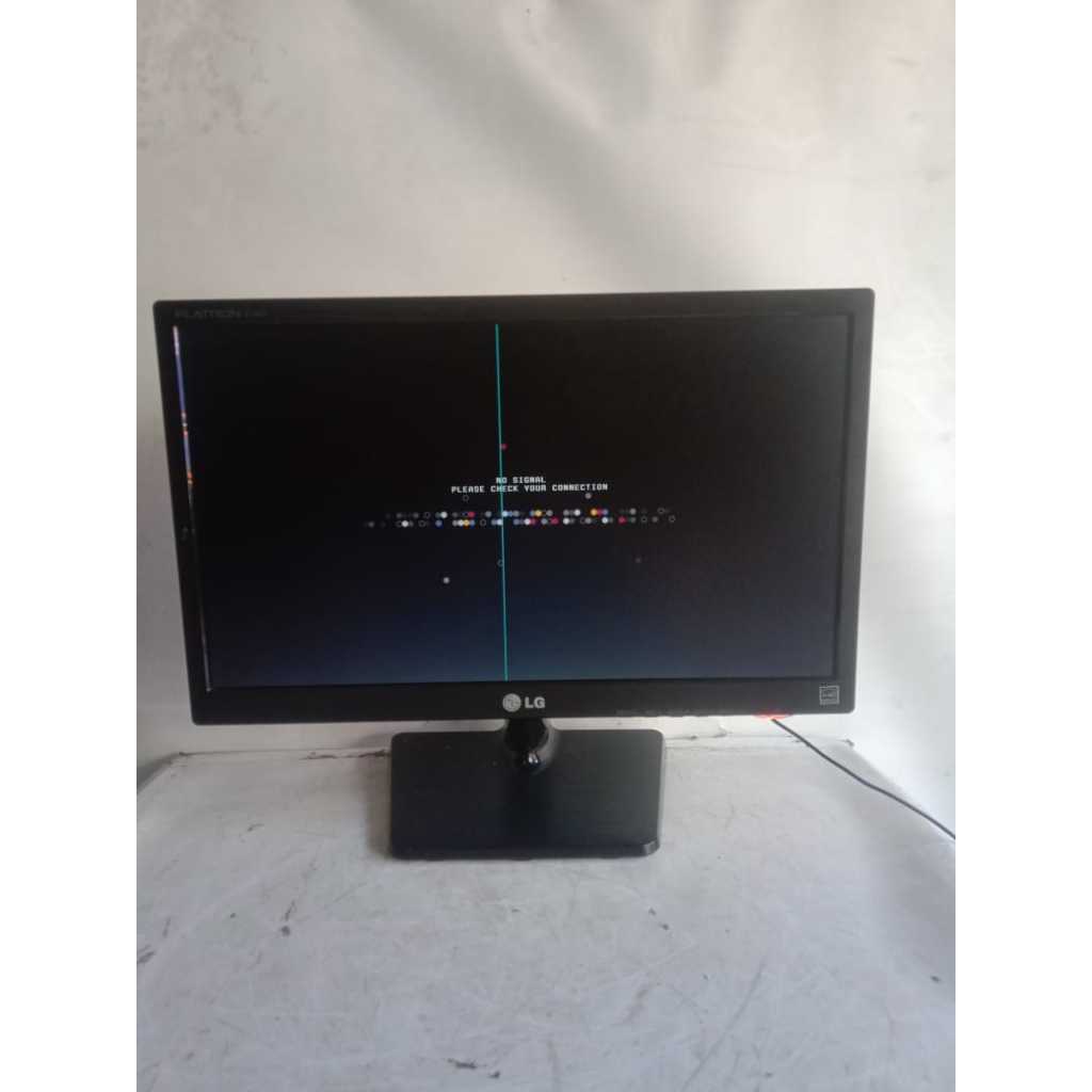 LAYAR Lcd monitor flatron e1942 19inch condition minus one line screen ...