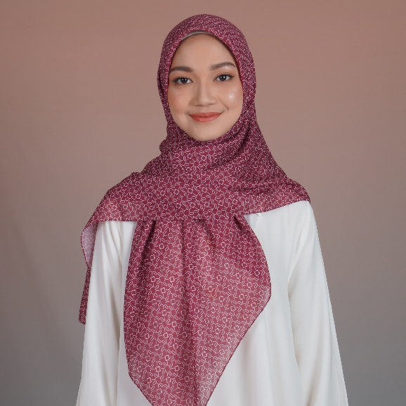 Elzatta Hijab Hijab Rectangular Veil with Kaila L Ring Monogram Motif ...