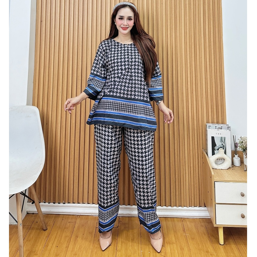 Sarah Daily Abstract Motif Suit, Modern polymicro Oneset Suit | Shopee ...