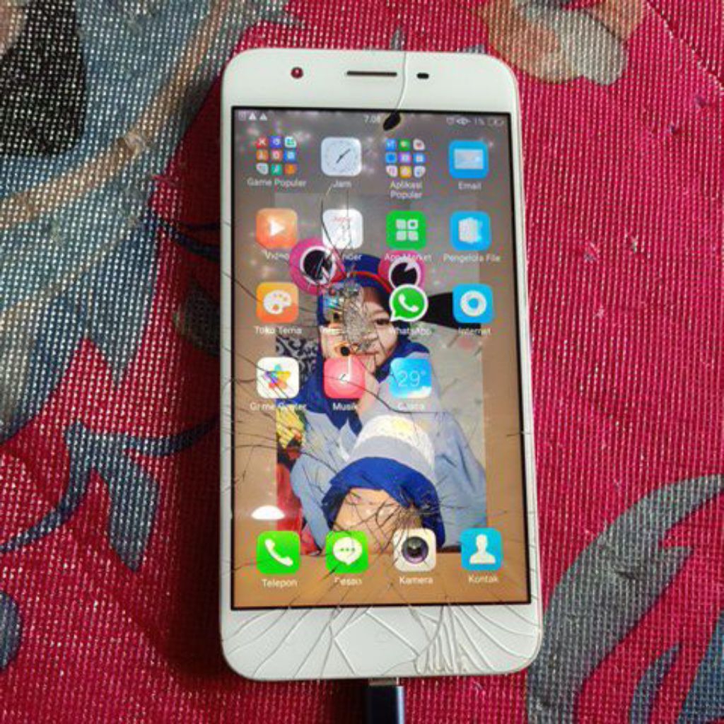 MESIN Bonus Frame lcd minus Oppo A39 touchscreen Cracked black and ...