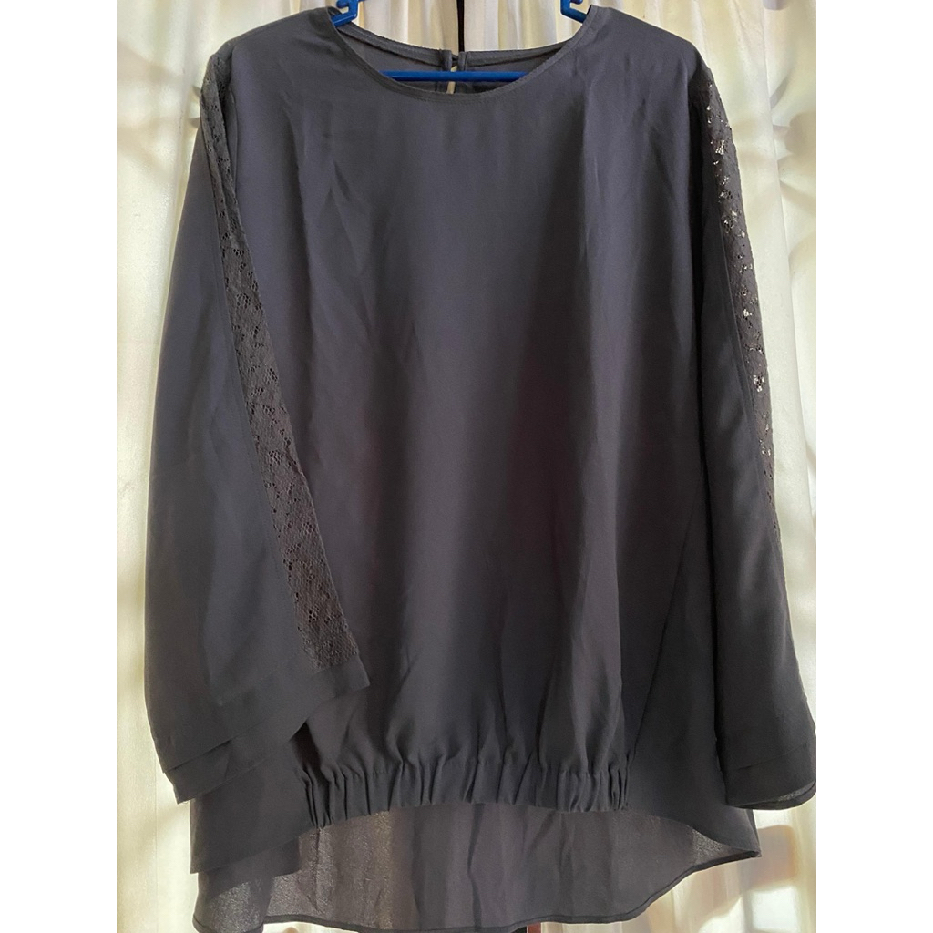 Preloved oversized women's blouse with brocade combination on the ...