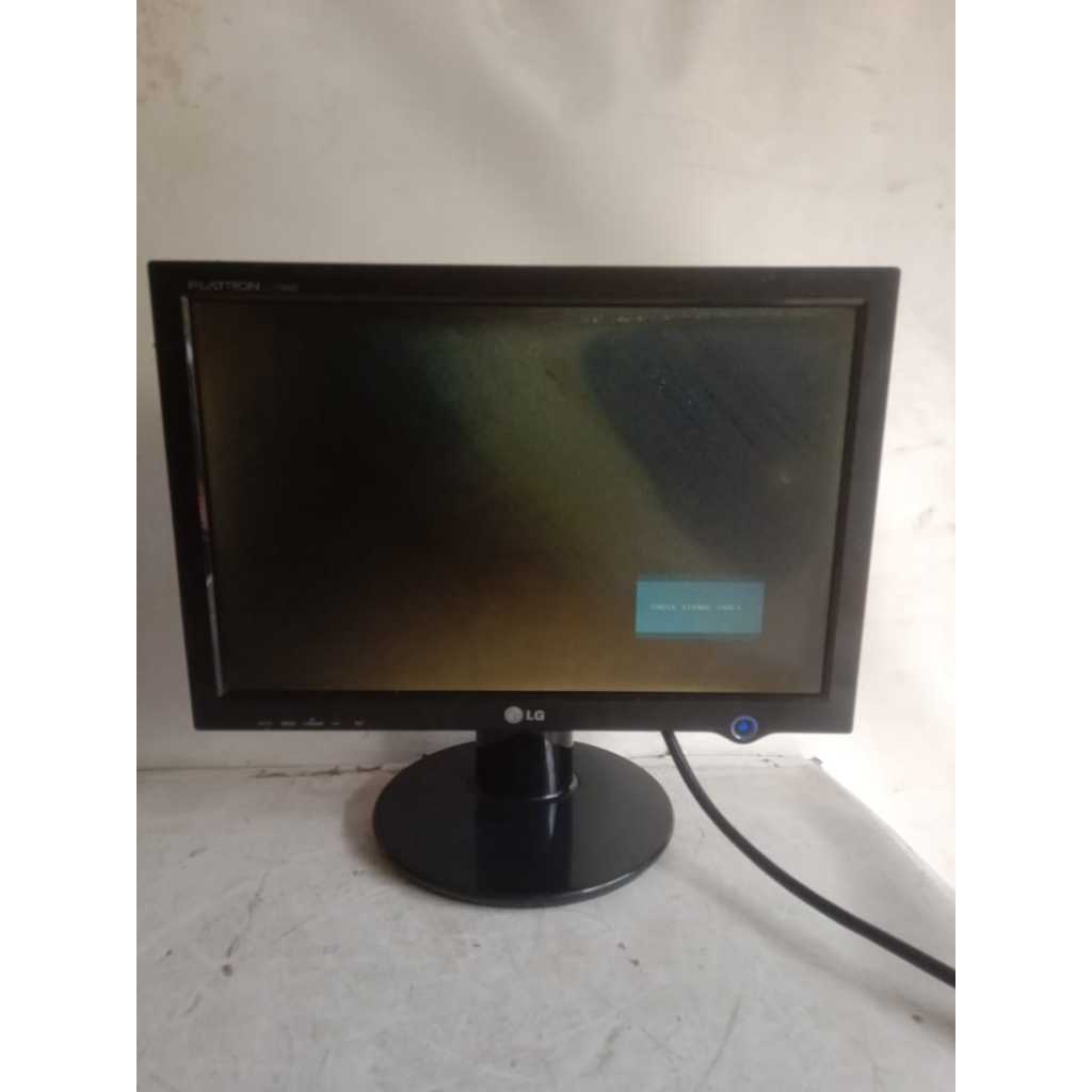 LAYAR Lcd monitor lg flatron l177wsb condition minus yellow dewing ...