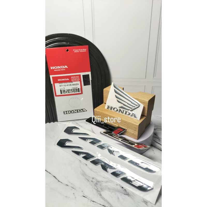 Vario new sen Split and 125i and garudah emblems and honda labels ...