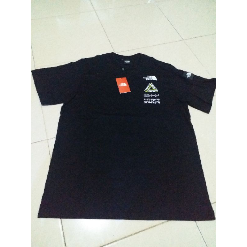 Tnf x Palace Original Shirt Size XL (LD 115) | Shopee Philippines