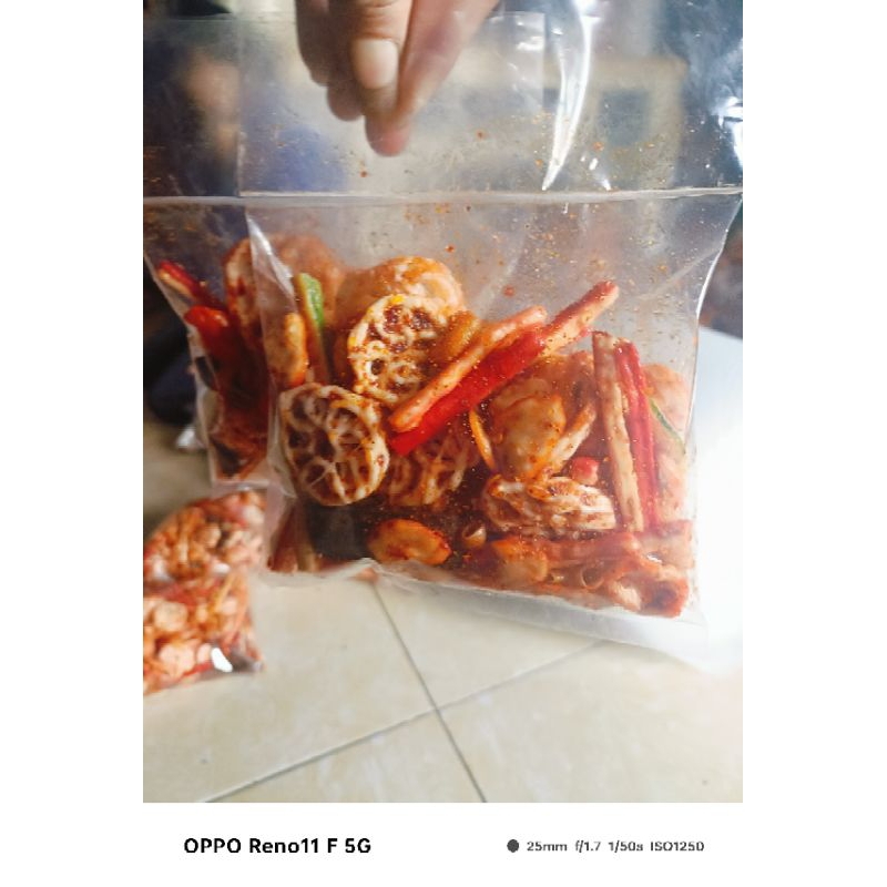 Krupuk Seblak Mix Seblak Mix Spicy Orange Leaves Retail 50gr 100gr ...