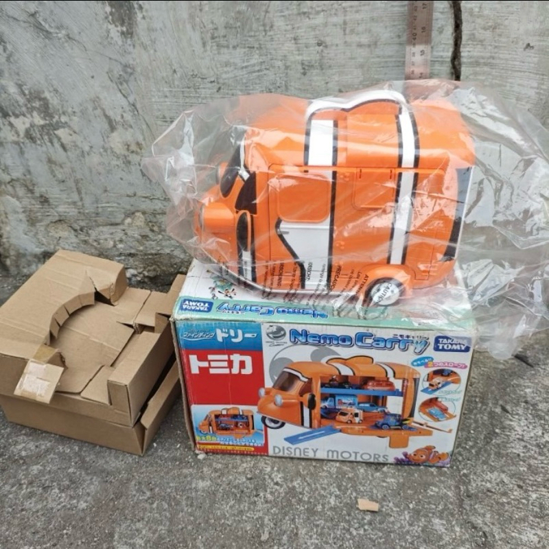 Takara Tomy Nemo Carry Tomica Disney Motors Diecast Storage Car Toy ...