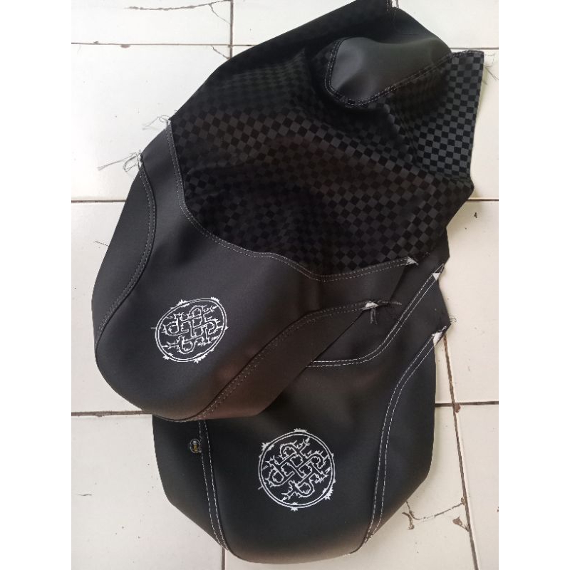 Motorcycle seat leather with a variety of arvi logo, a variety of chess ...