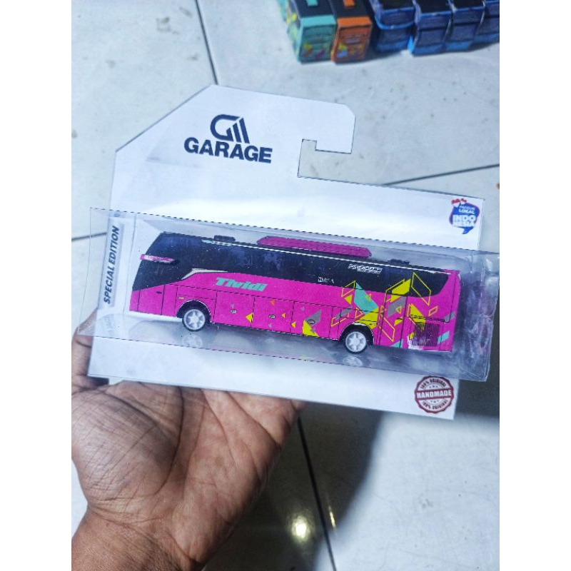 Miniature BUS TIVIDI PINK JET BUS 5 Scale 1/87 Style Hotwheels BUS ...