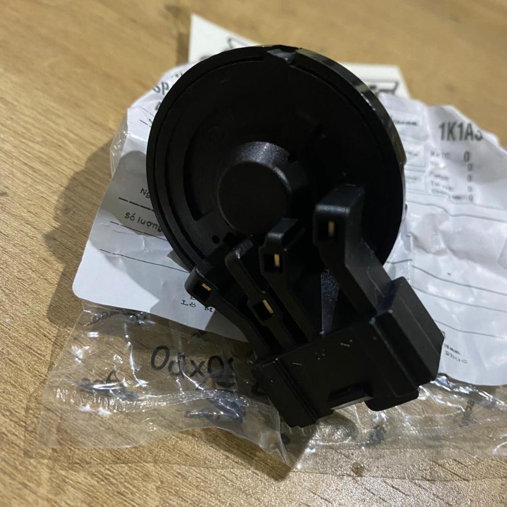 Ignition Key Switch / Large Key Switch for Vespa Sprint / Primavera ...