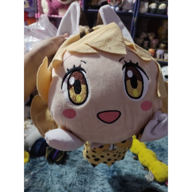 Twisted wonderland nesoberi Azul Leona floyd rezero Emilia lycoris ...