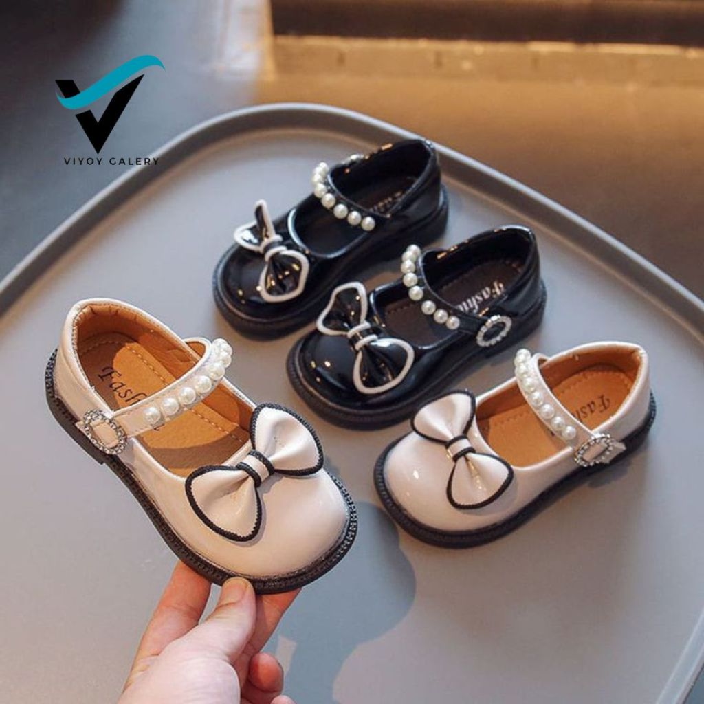 Docmart shoes for girls aged 1 to 5 years with pearl ribbon Motif ...