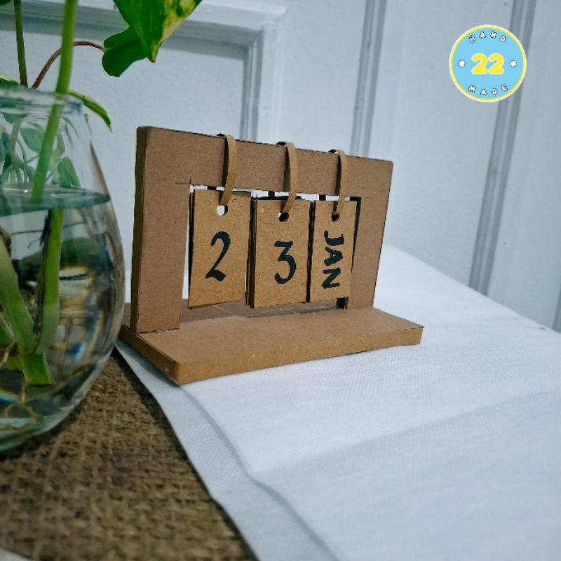 Calendar Handicrafts from cardboard Recycled cardboard Long term ...