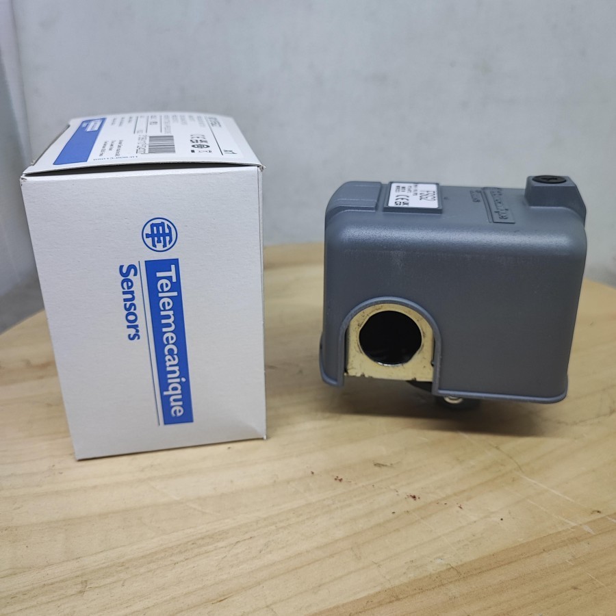 Automatic Telemecanique FSG2 Grundfos Square D pressure switch pm5 ital ...