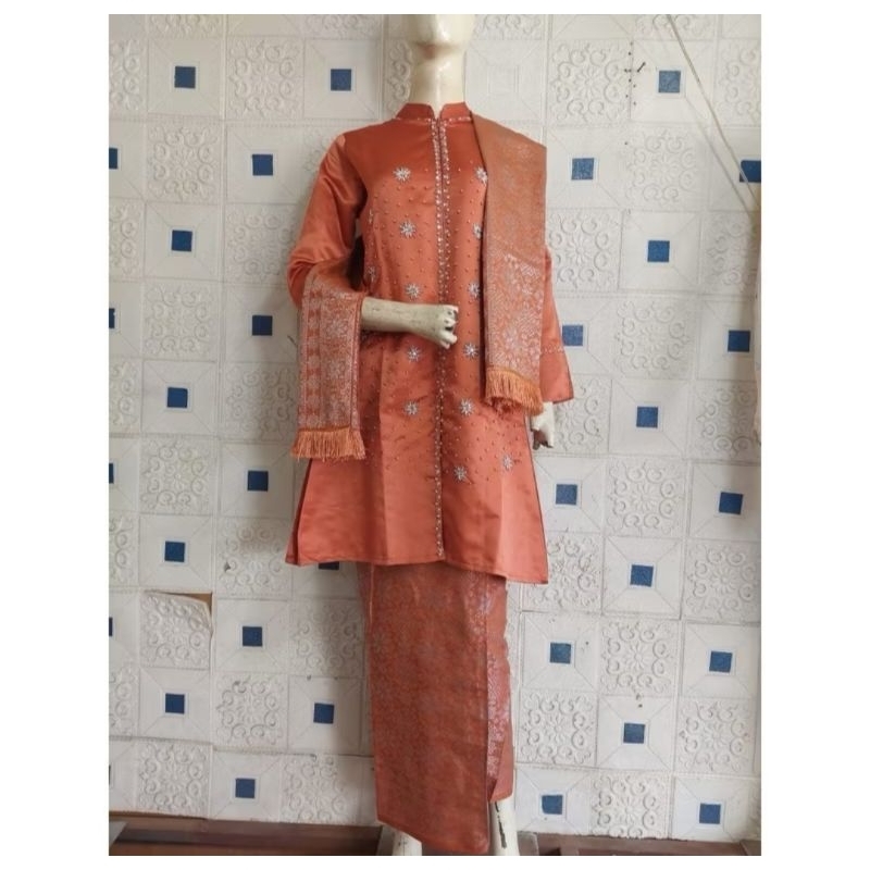 3in1 baju kurung Melayu songket skirt // modern Malay kebaya kurung ...