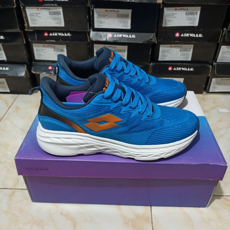 Lotto Curtis (Size: 40) | Shopee Philippines
