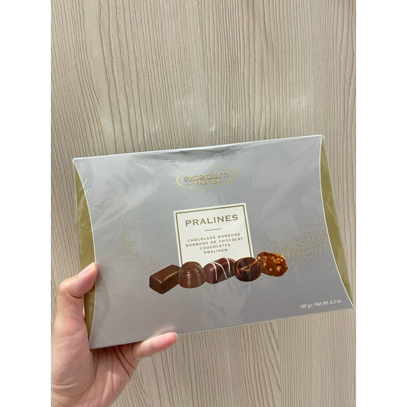 Excelcium Pralines Chocolate Bonbons - Singapore Chocolate - Valentine ...