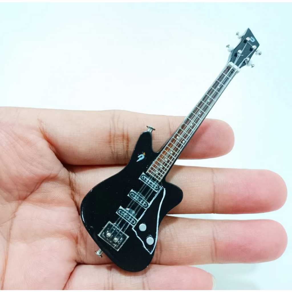 HITAM Miniature Bass Duesenberg Triton Bass Black Day6 "YoungK's ...