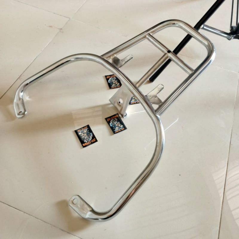 Vespa Lx Lxv S Gts Sprint & Primavera Bracket box / Vespa stirrup ...