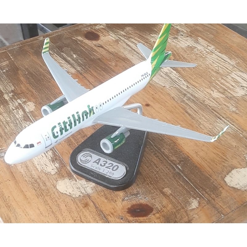 REPLIKA Miniature Replica Airplane Display Citilink A320 Scala 1:200 19 ...