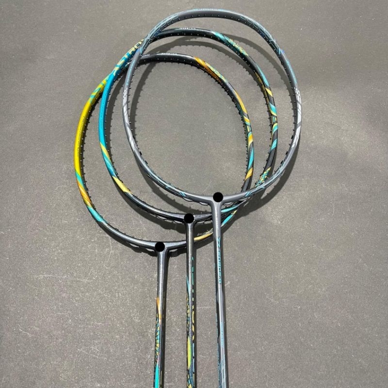 (NEW Color) 30 LBS BADMINTON RACKET BONUS BAG AND GRIP | Shopee Philippines