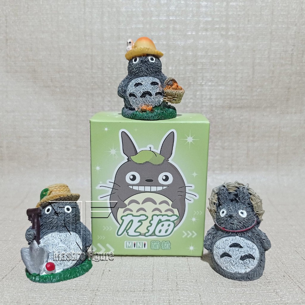 Mini Figure Totoro Miyazaki Hayao Random Resin Totoro Figure | Shopee ...