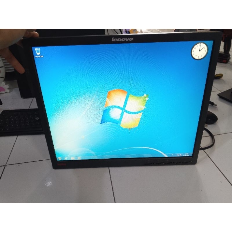 19 inch box monitor without legs | Shopee Philippines