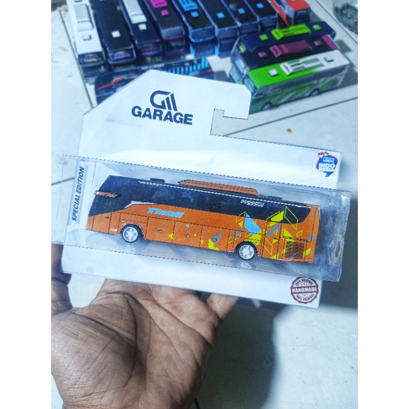 Miniature BUS BASURI TIVIDI JET BUS 5 SCALE 1/87 NEED FOR SPEED ...