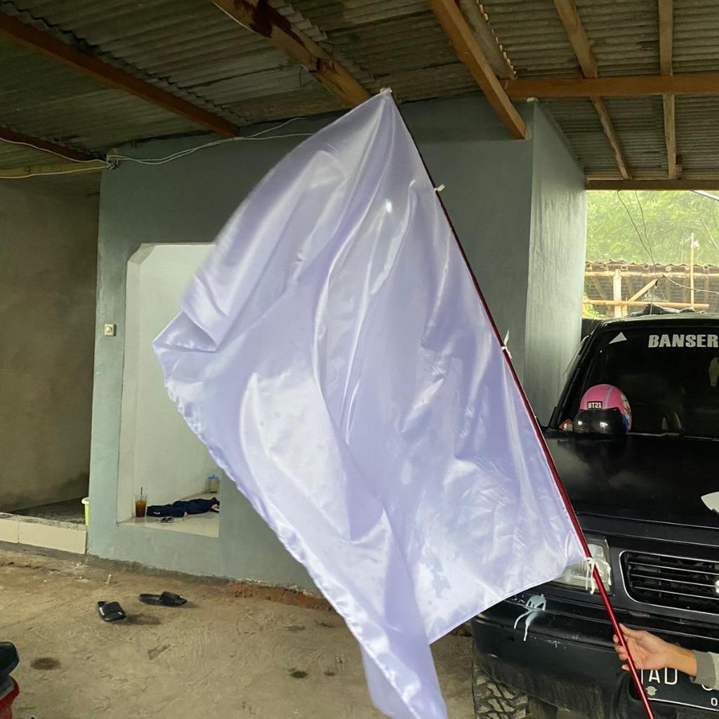 PUTIH Plain white flag || Plain WHITE BACKGROUND || 300x200 & 500X300 ...