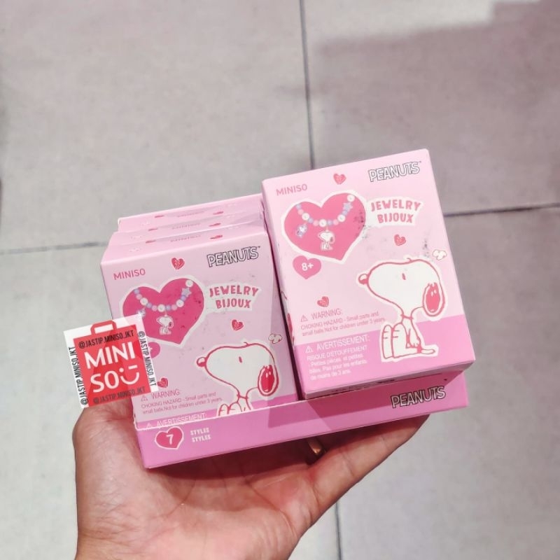 Miniso Blind Box Beaded Bracelet Surprised Box SNOOPY PINK Collection ...