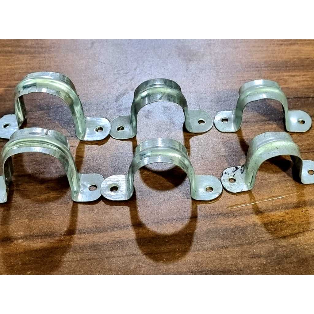 Omega clamps 1/2" / 3/4" / 1" | Paralon pipe clamps | Pipe Conduit ...