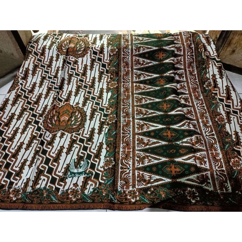 Premium Garuda Motif Batik Sarong - Quality Soft Fabric | Shopee ...