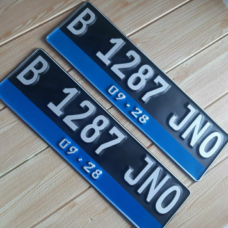 HITAM Electric car number plates with new font black plates with the ...