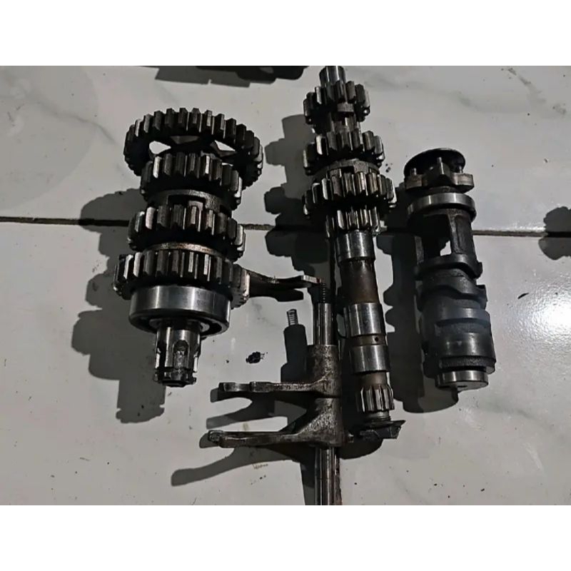 Original Yamaha Jupiter MX old 4-speed transmission gear box gearbox ...