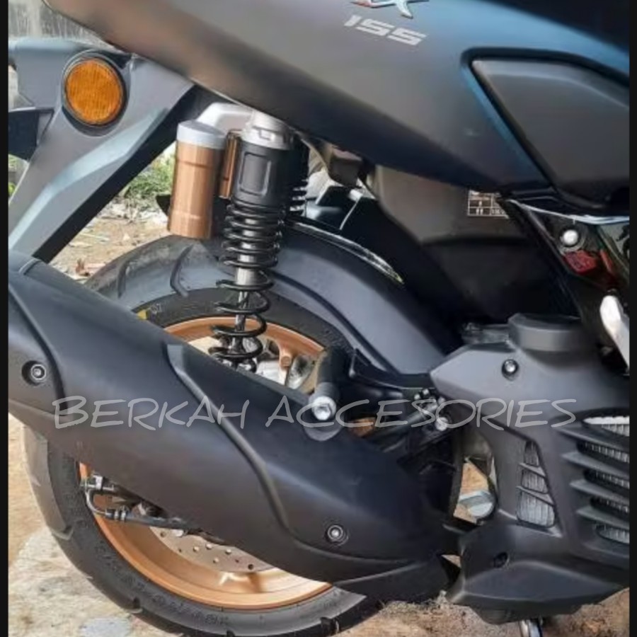 Fender hugger under all new nmax 2020 2024 original tgp pnp | Shopee ...