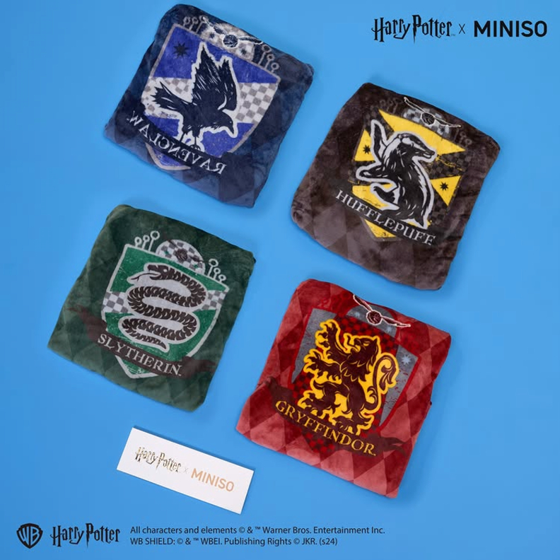Miniso x Harry Potter Blanket ROBE Hooded Blanket Gryffindor Slytherin ...