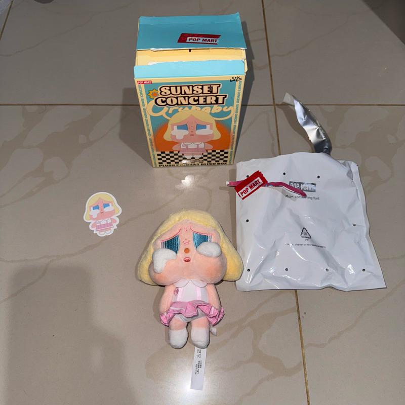 100% Original Pop Mart CRY BABY Sunset Concert PINK WHITE | Shopee ...