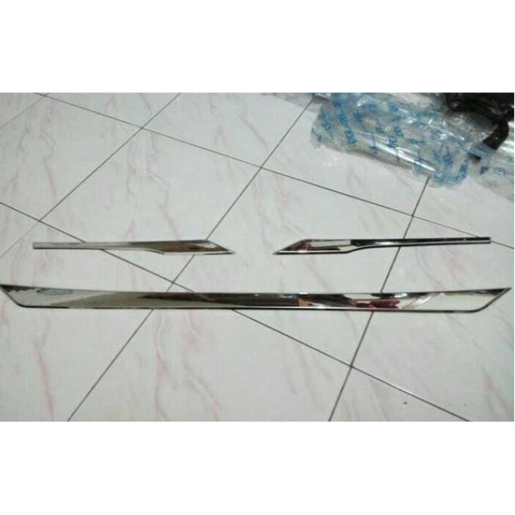 Grand Innova Car Trunk Lid 3 pcs | Shopee Philippines